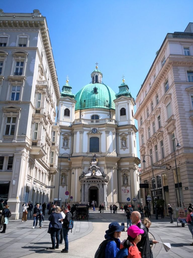 Peterskirche - St. Peter's Church in Vienna, another stunning landmark ...